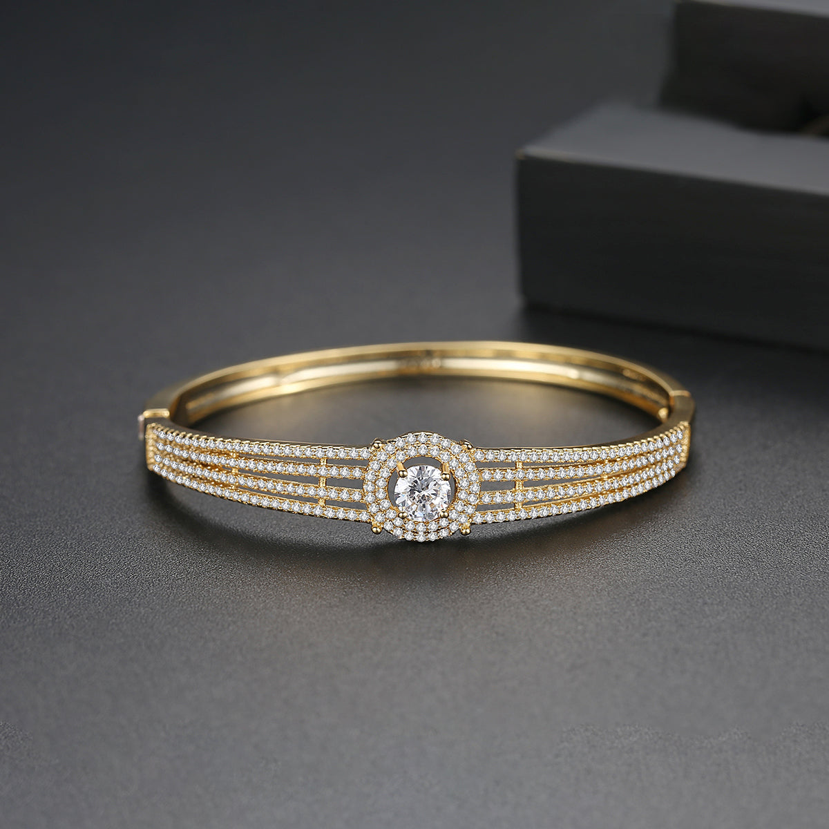YGP Grand Wedding Bangle ( Can be Opened in the middle ) – Enumu